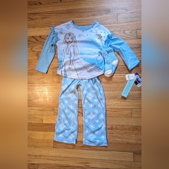 Disney | Pajamas | Disney Frozen Elsa Ruffle Pajamas 3 Piece Set ...